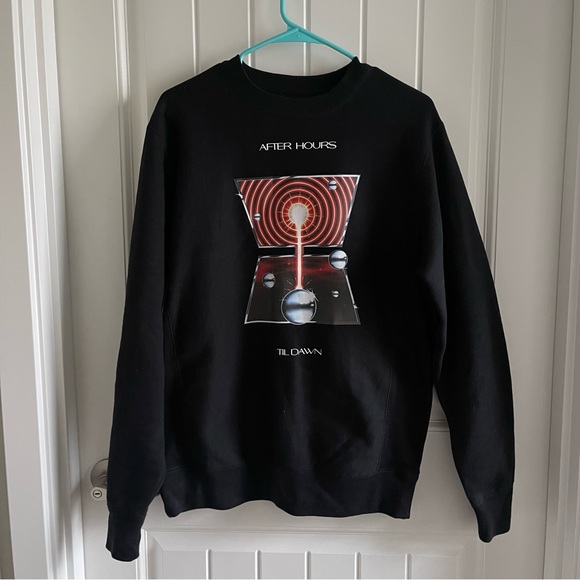 Xo Clothing | Sweaters | The Weeknd 222 Tour Crewneck | Poshmark